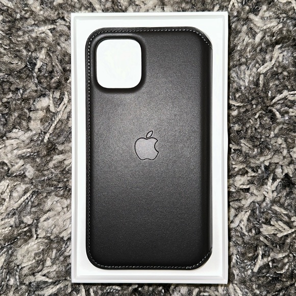 Apple | Cell Phones & Accessories | New Apple Iphone 1 Pro Leather ...